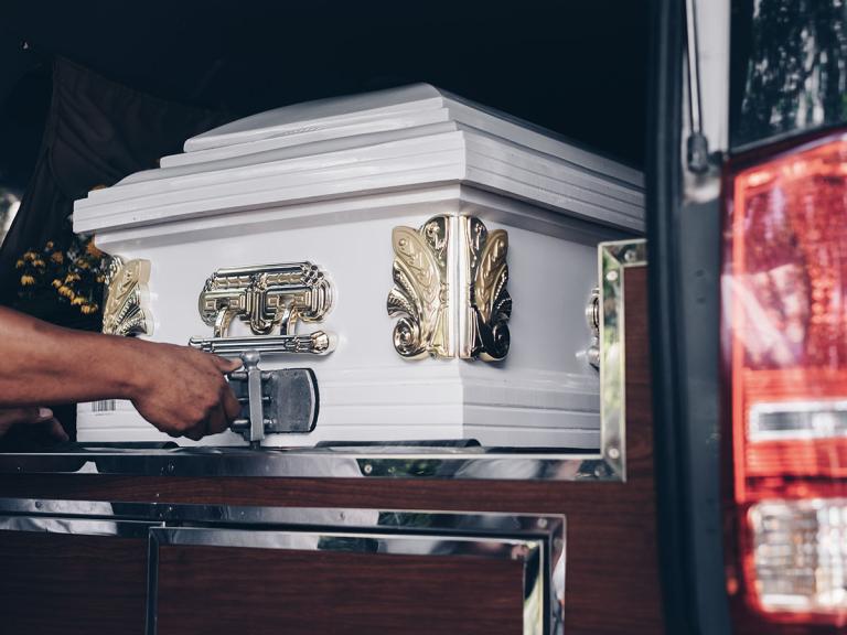 Indian Woman Comes Back to Life in Hearse On Way to Her Cremation