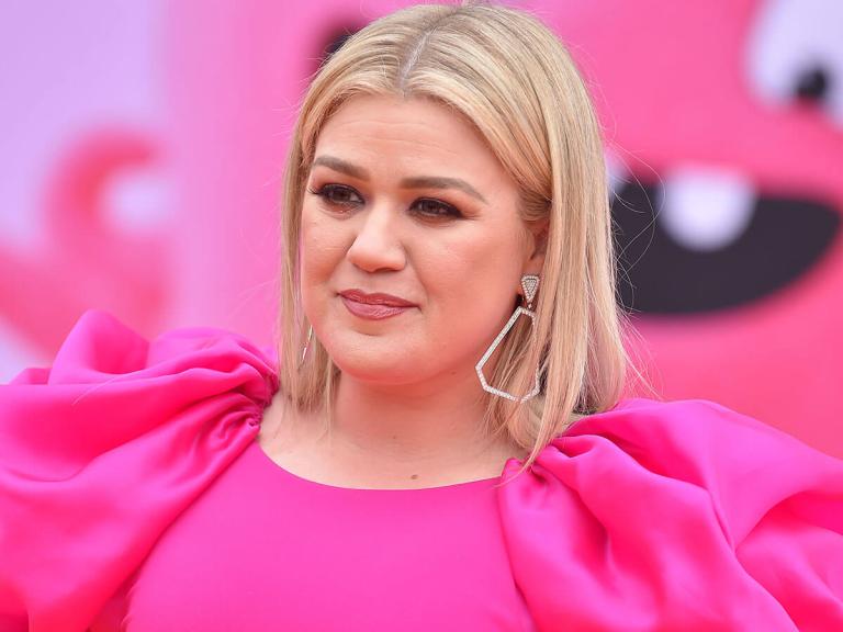 Kelly Clarkson “taking a break” from “The Voice” to Focus More on her ...