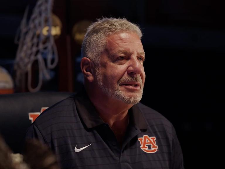 Bruce Pearl Steps Down as Auburn Coach, Cites Faith, Family, and a ...